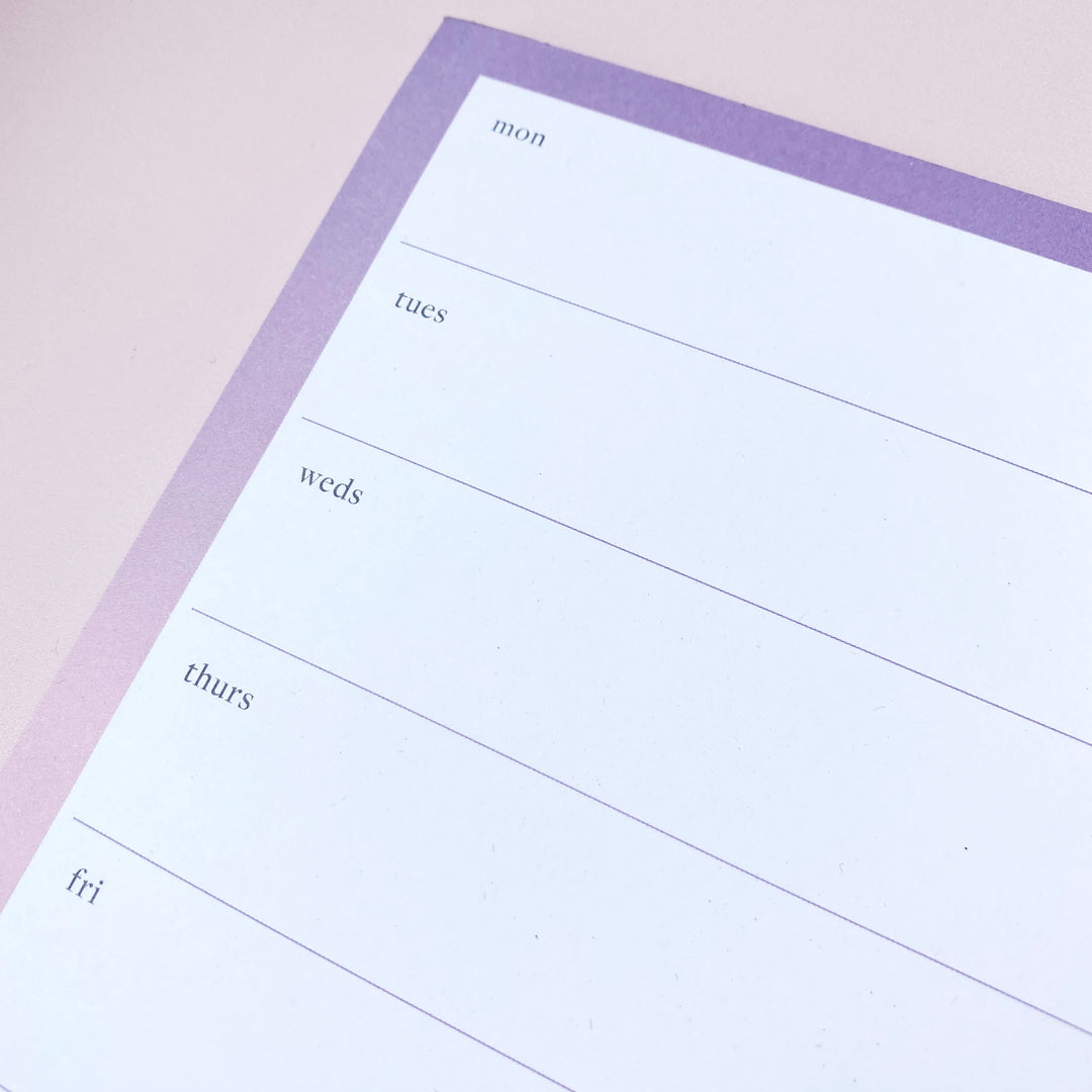 Weekly Desk Planner – Pretty Post